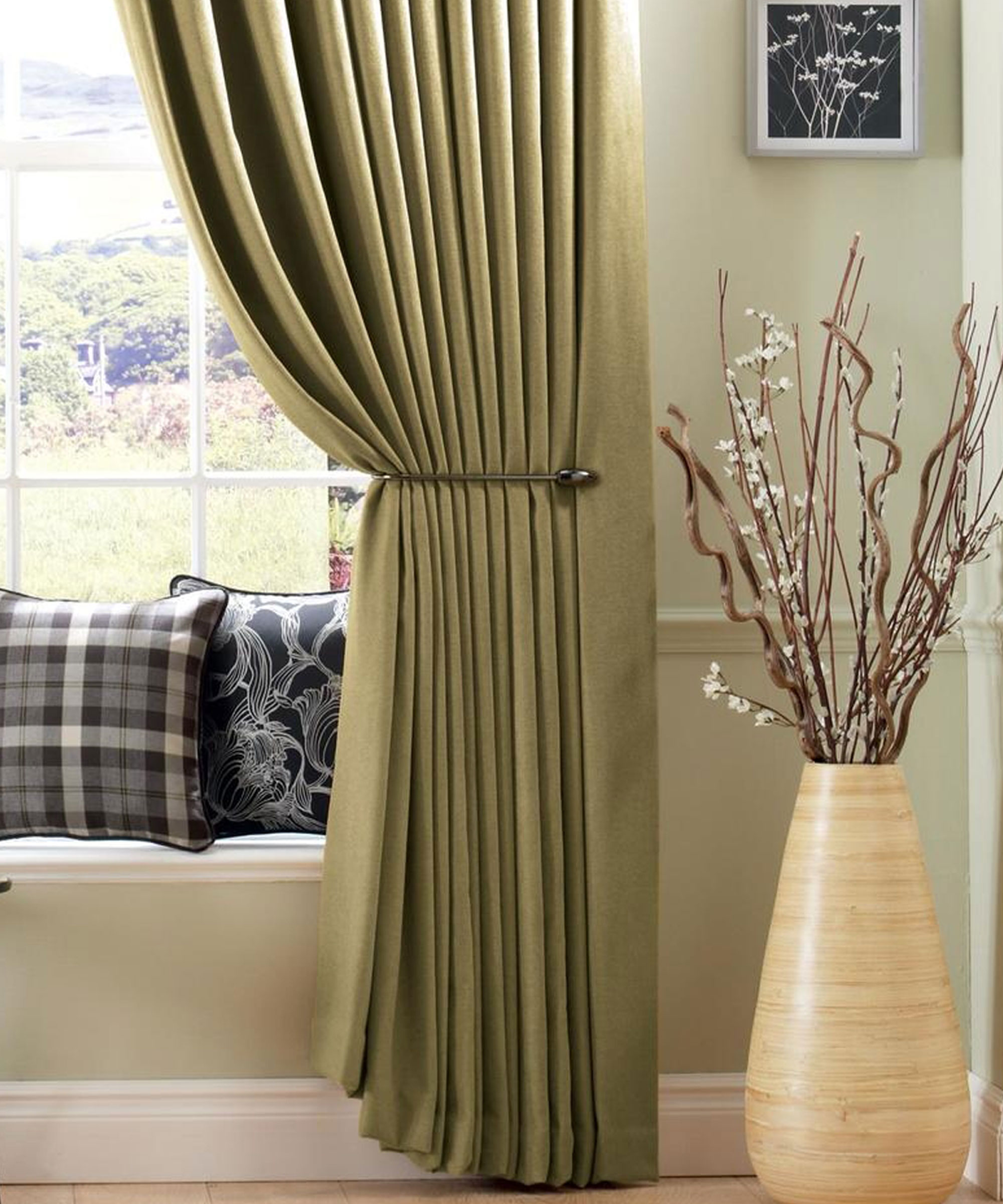 Made to Measure Curtains | Handmade Fitted Curtains | Plumbs